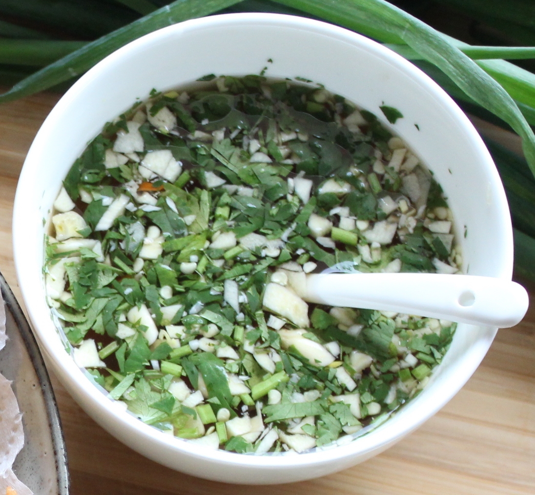 Garlic mint dipping sauce / Sauce l'ail à la menthe recipe - The Foodie ...